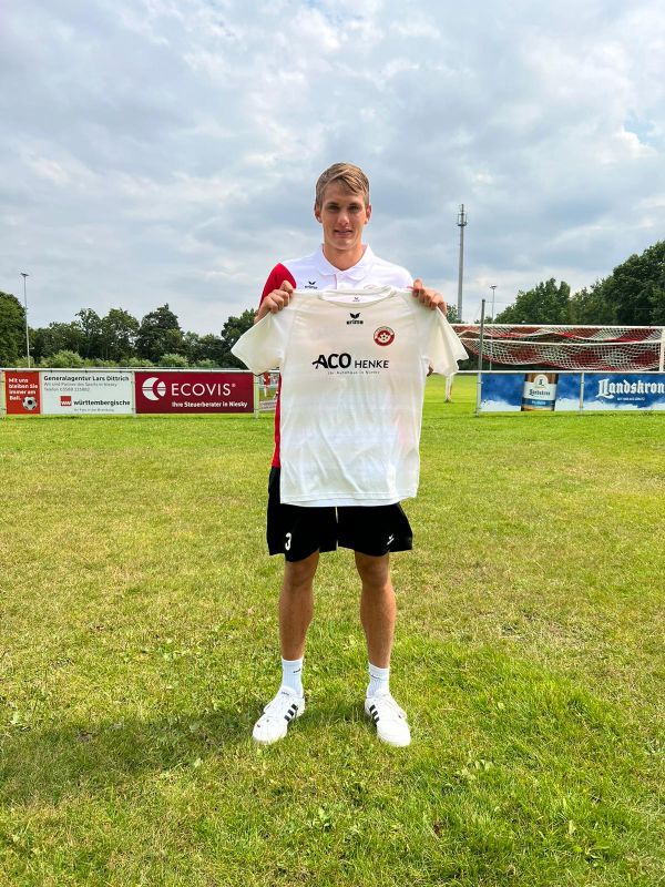Offensivspieler John Ollhoff wechselt zum FVE - FV Eintracht Niesky